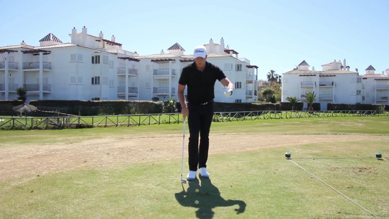 Build Your Swing! The Perfect Shoulder Tilt! - World Class Golf Instruction