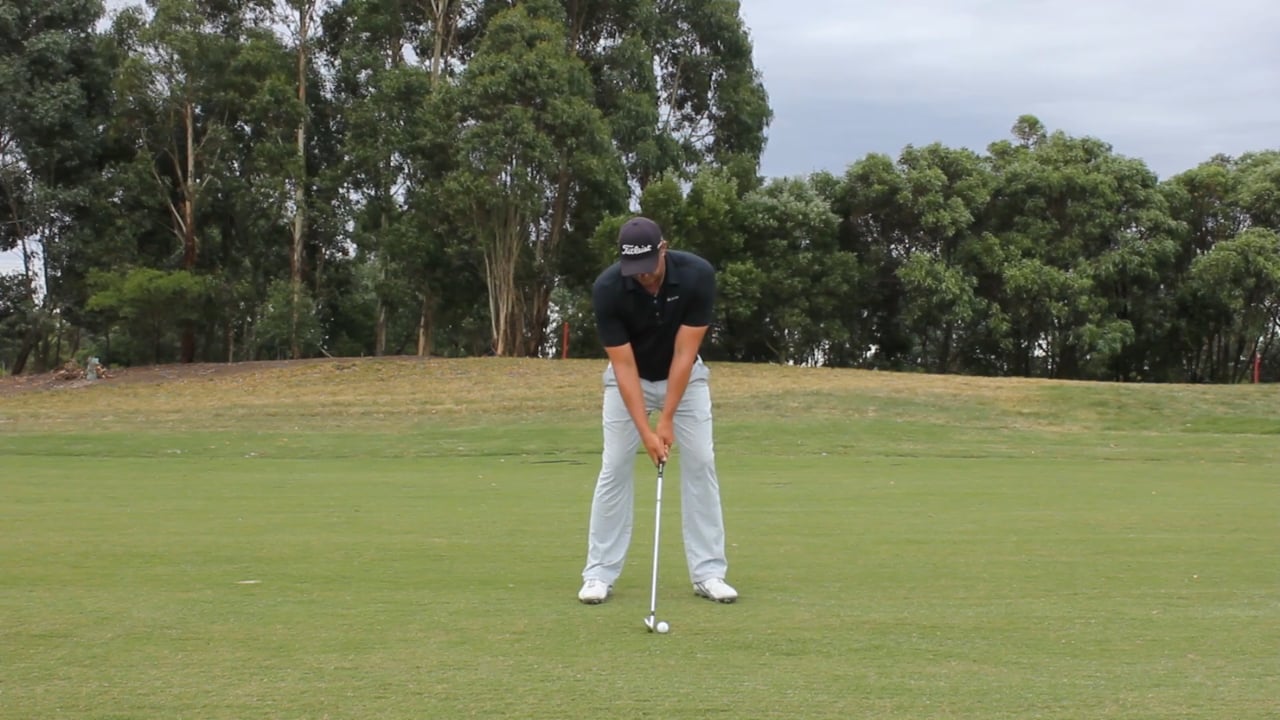 Build Your Swing! The Perfect Shoulder Tilt! - World Class Golf Instruction